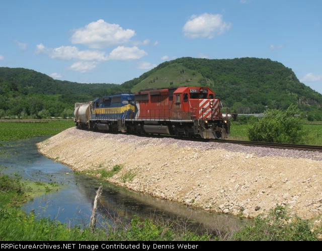 CP 5941 { ICE Marquette Sub }